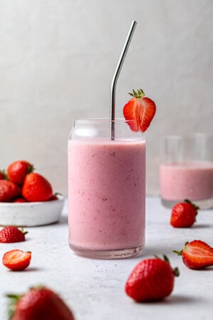 Strawberry Smoothie Recipe | Life Made Sweeter
